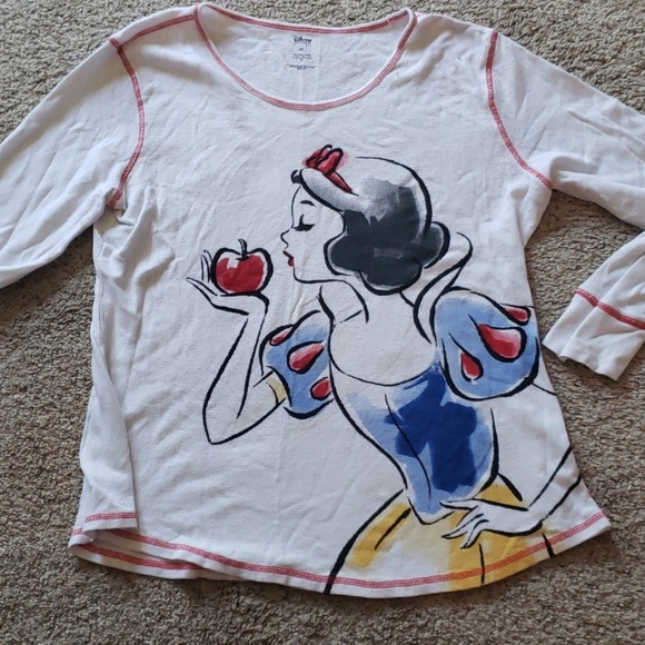 Disney | Tops | Snow White Thermal Top | Poshmark